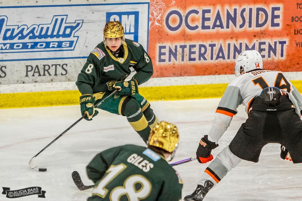 Ryan Tamelin returns; Ryan Hedley and David Holub sign with Kings ...